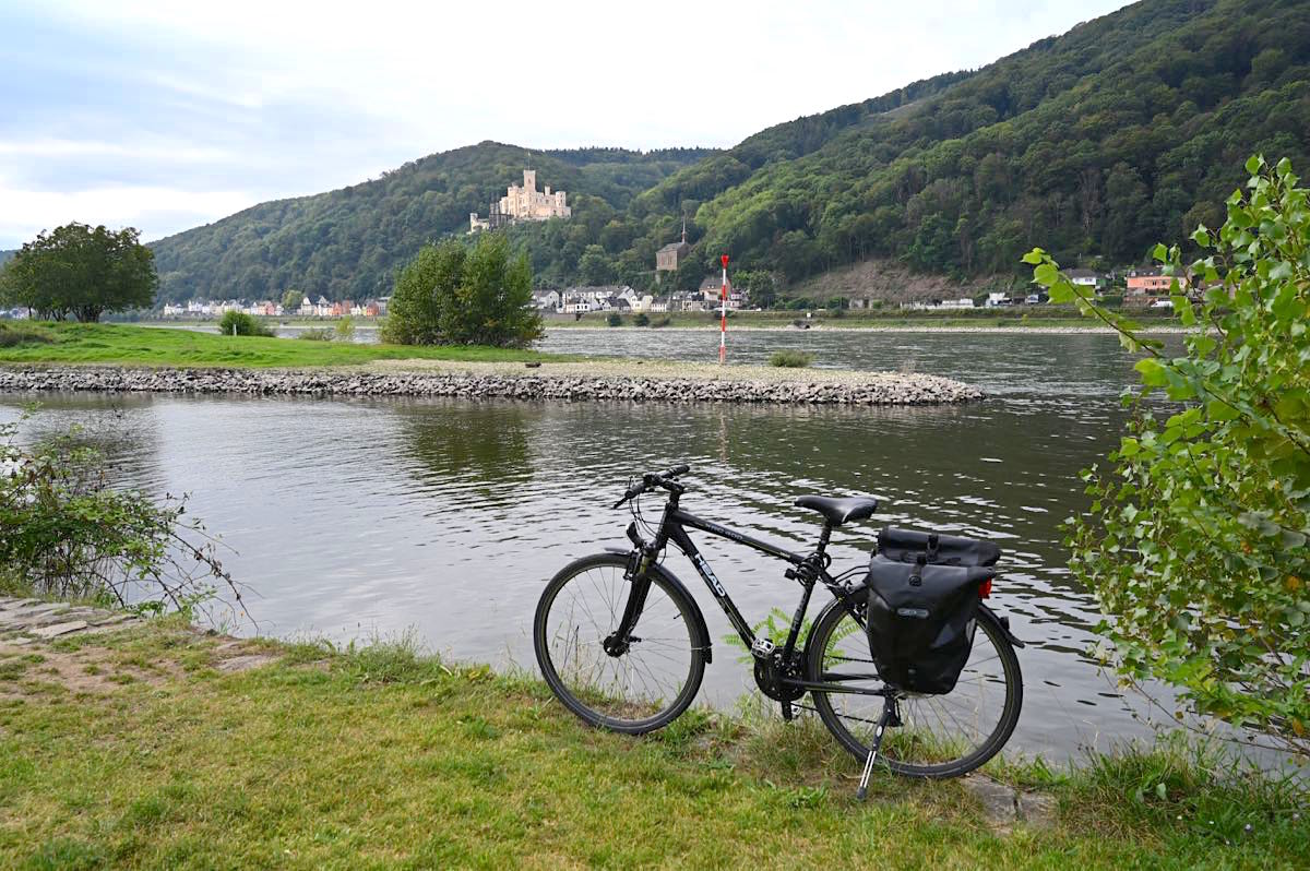 Lahntal: Lahnradweg, Kanutour, Burgen & Wandern - People Abroad